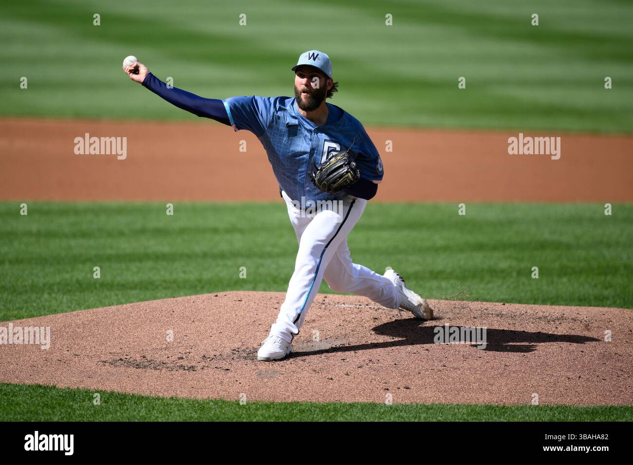 Washington Nationals starting pitcher Trevor Williams (32) in action ...