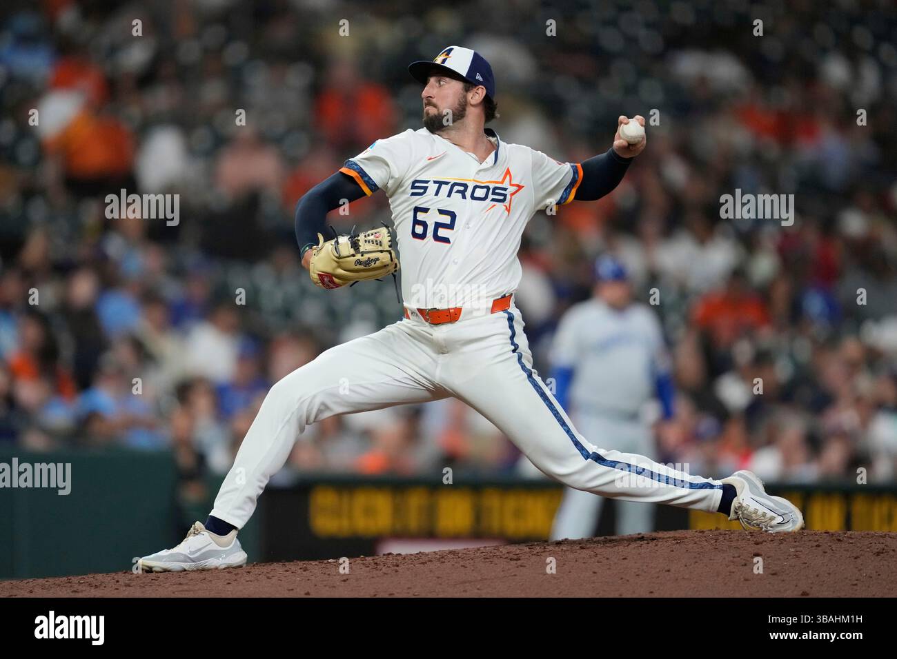 Houston Astros relief pitcher Bennett Sousa throws during the fifth ...