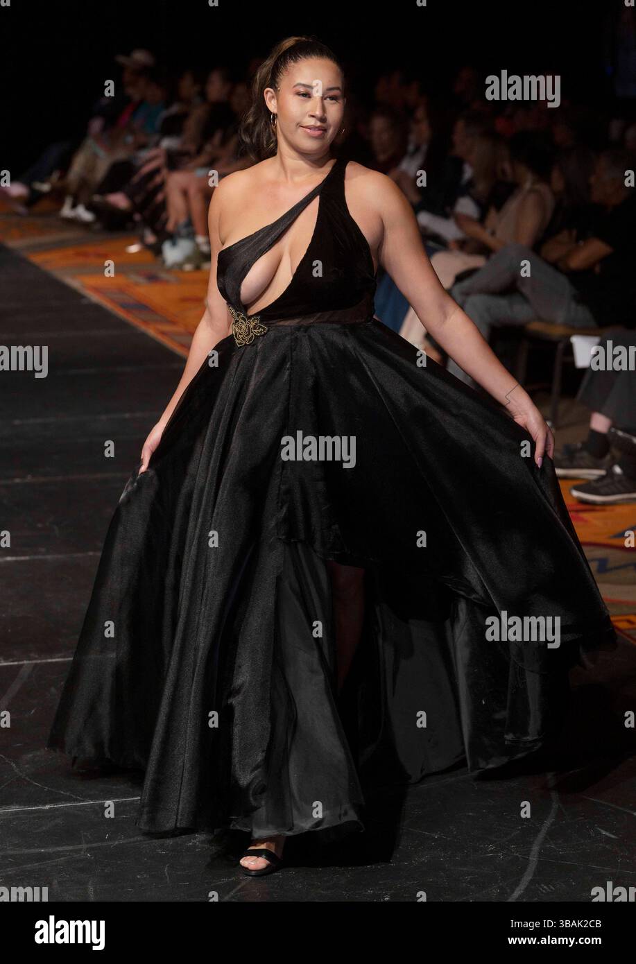 May 11, 2025 - Santa Fe, New Mexico, USA - A model walks the runway ...