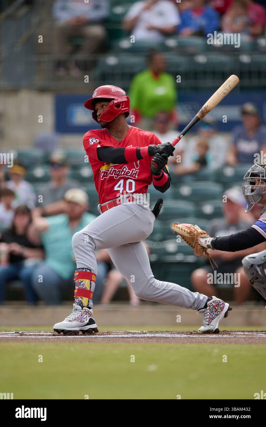 Springfield Cardinals Miguel Ugueto (40) bats during an MiLB Texas ...