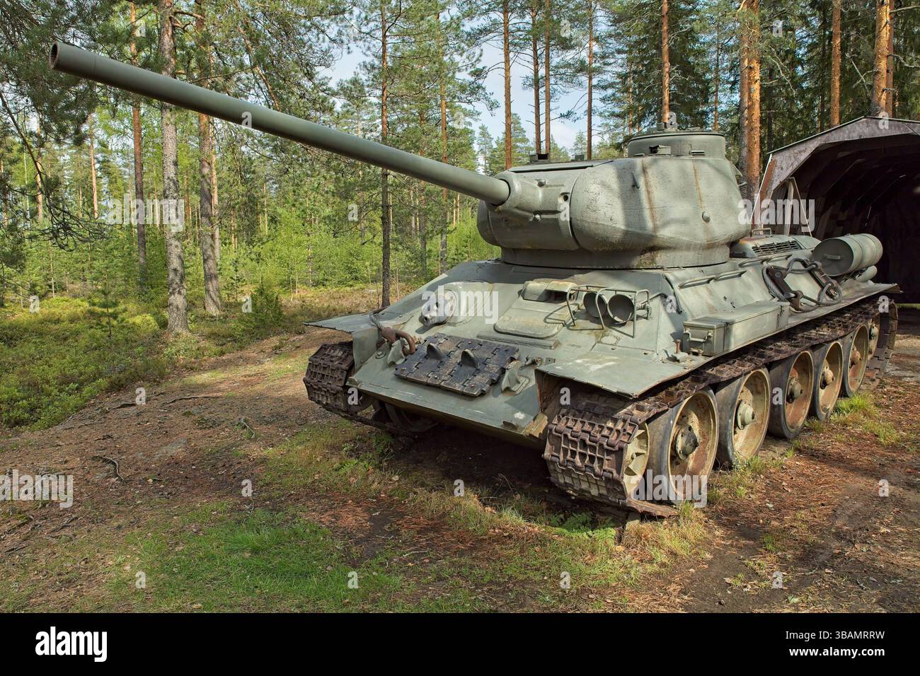 T-43 tank (model T-34-85-44) or Tank-34, which was manufactured in the early 1950s, 32 ton, 85mm ...
