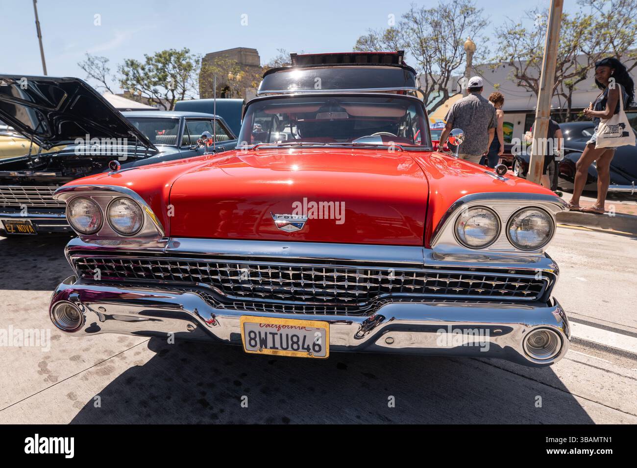 Downtown culver city welcomes hi-res stock photography and images - Alamy