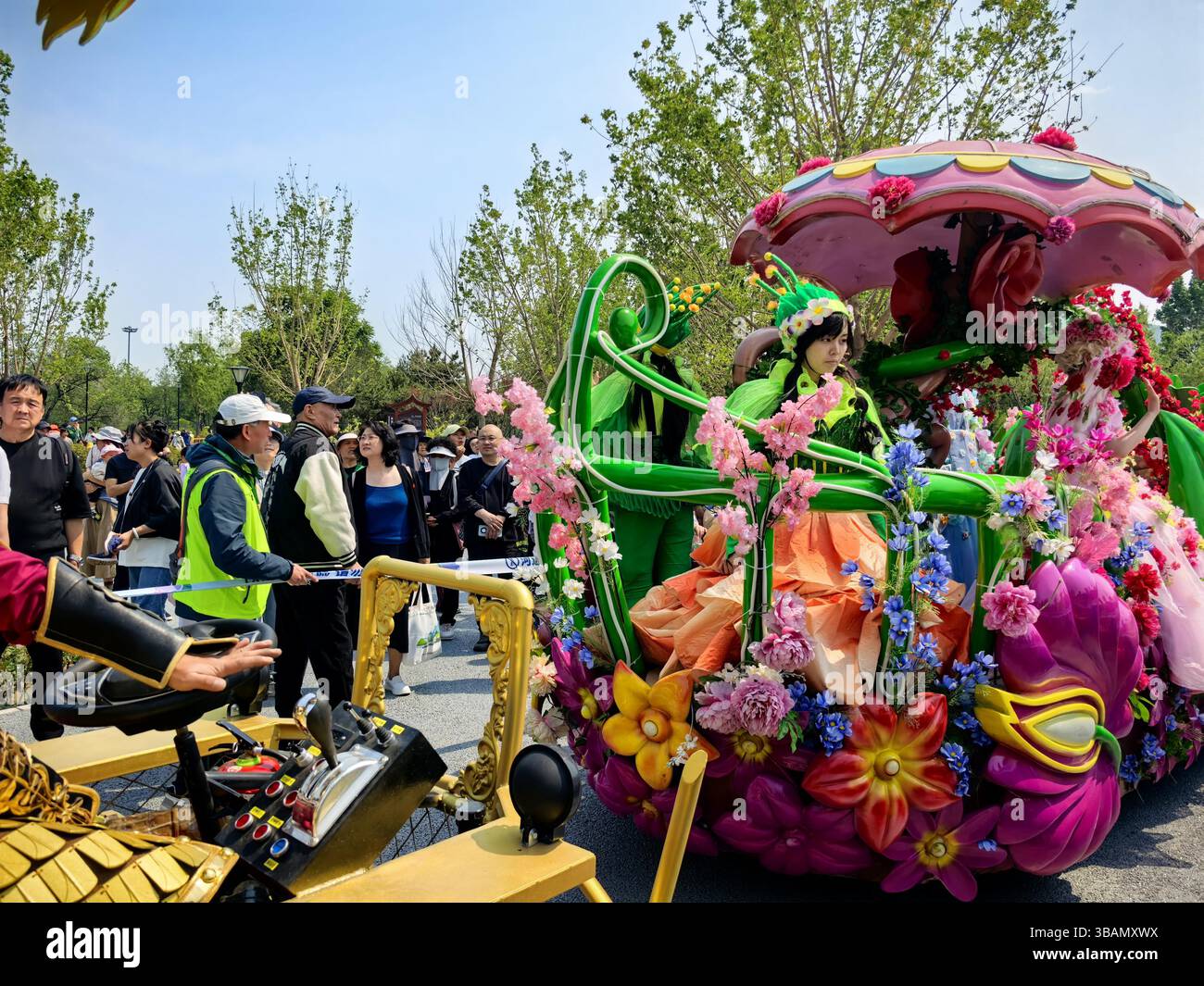 The 9th International Rose Congress kicks off in Beijing, China, 10 May ...