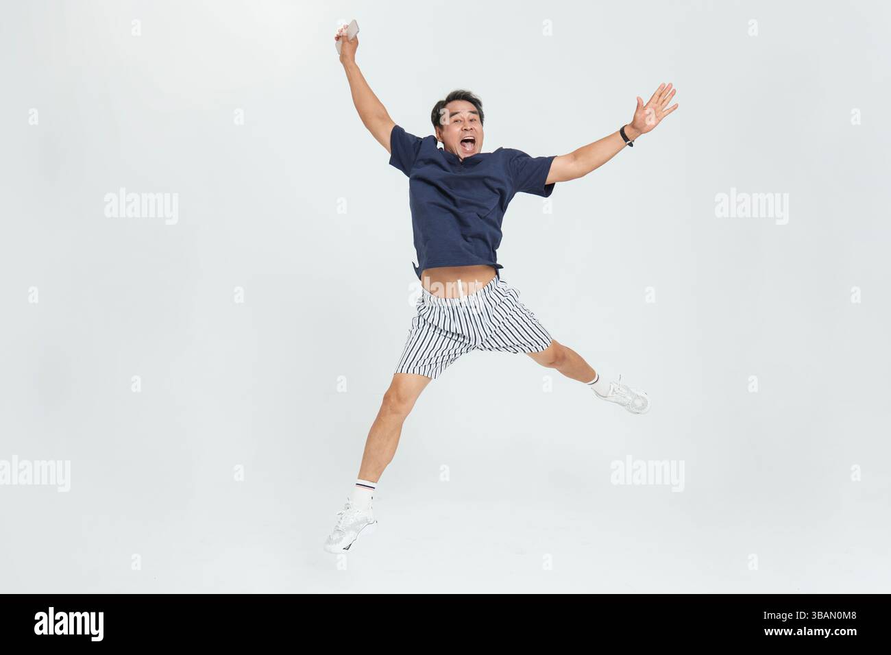 Opening arms wide hi-res stock photography and images - Alamy