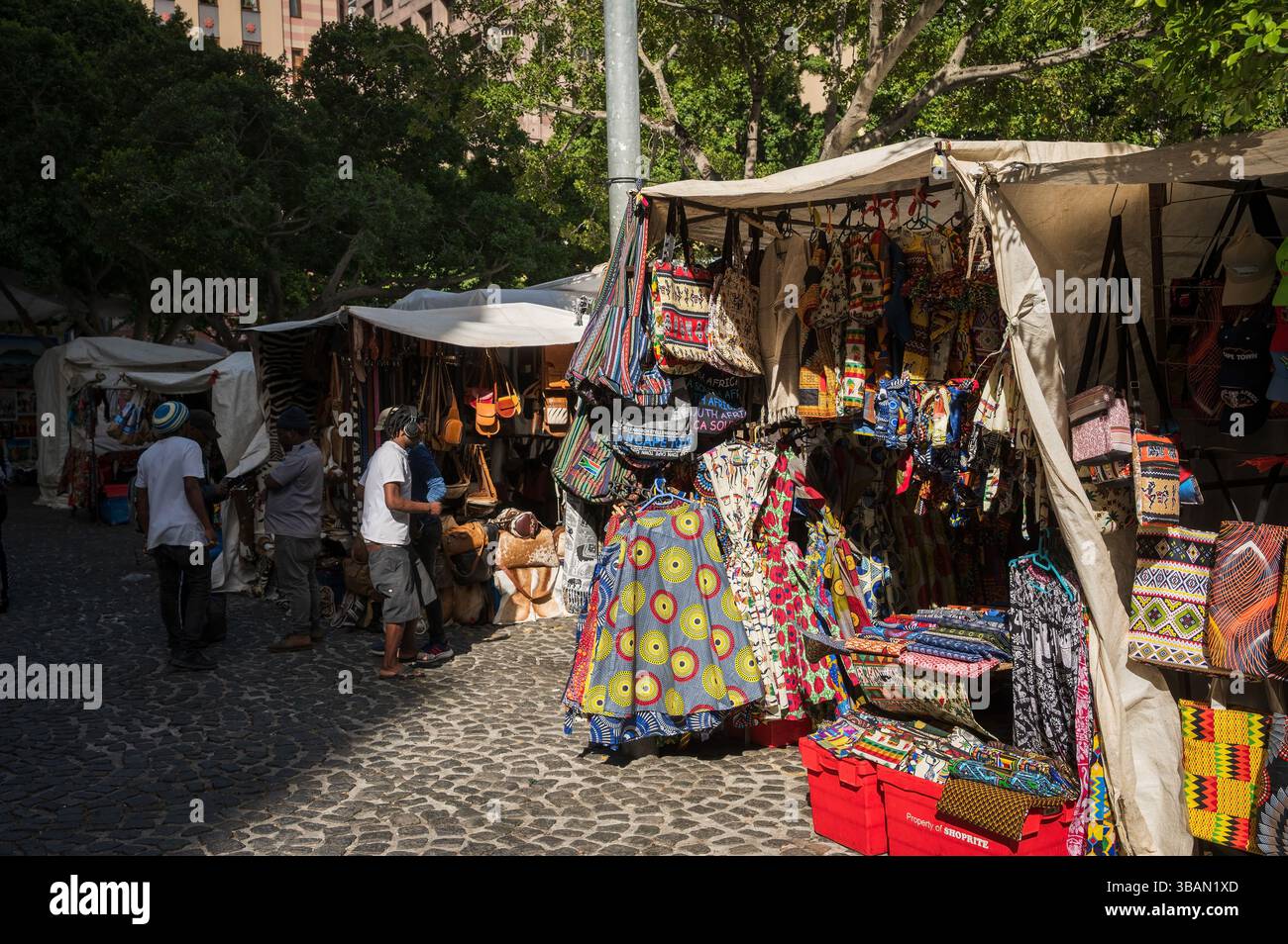 Street hawkers and craft shops at Greenmarket Square, in downtown Cape ...