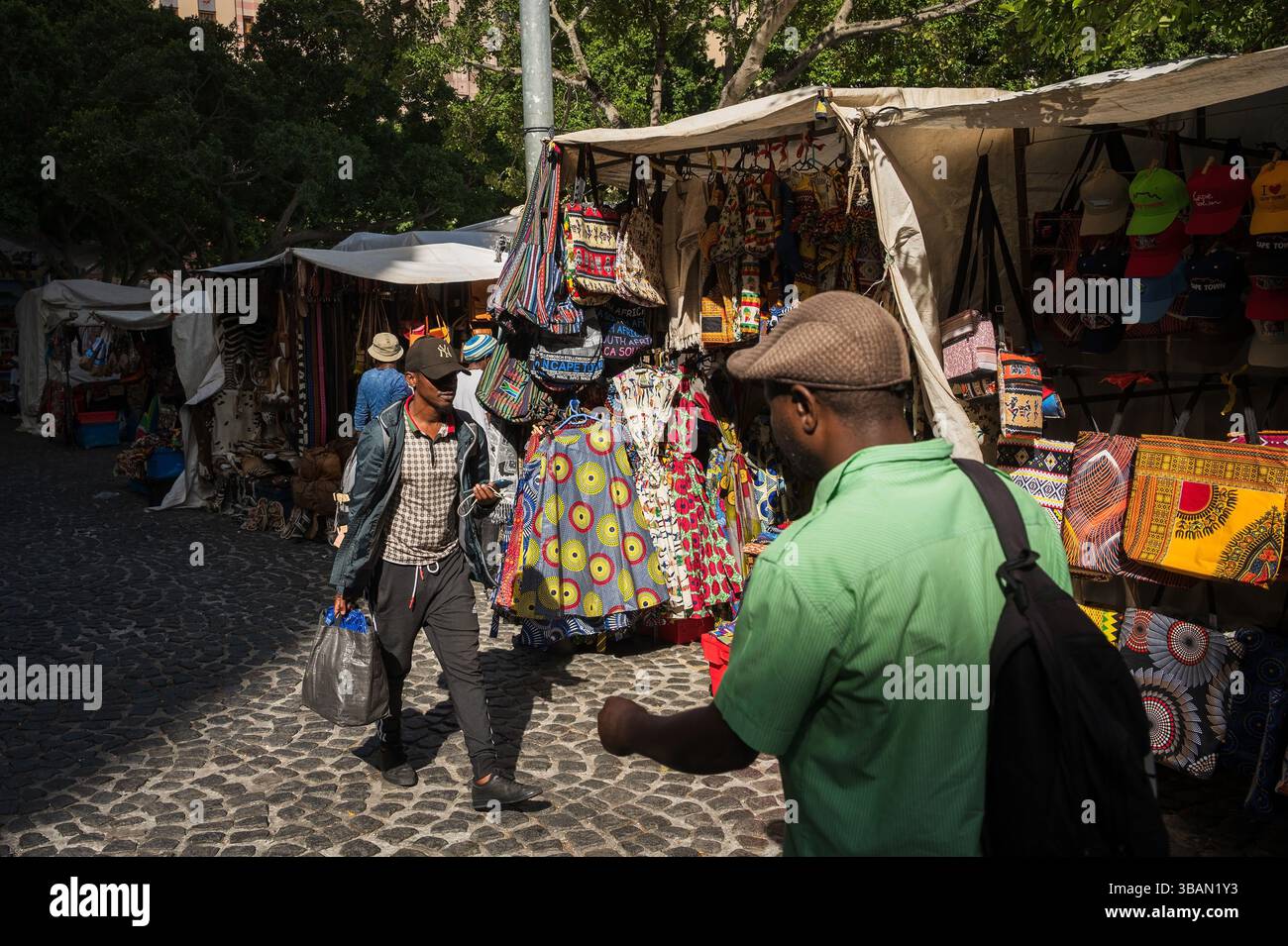 Street hawkers and craft shops at Greenmarket Square, in downtown Cape ...