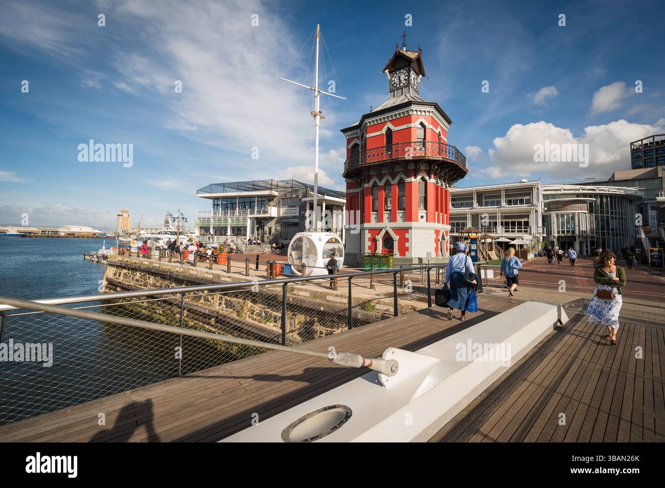 Tourists shopping in the V&A Waterfront shops in Cape Town, South ...