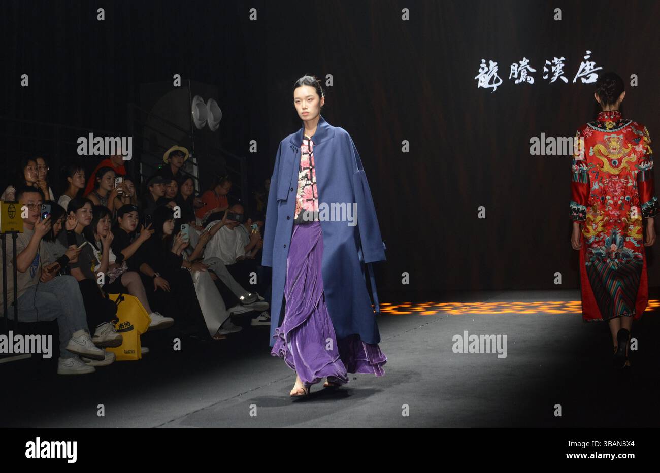 Models showcase latest works at the 2025 Shenzhen Nanyou Fashion Week ...