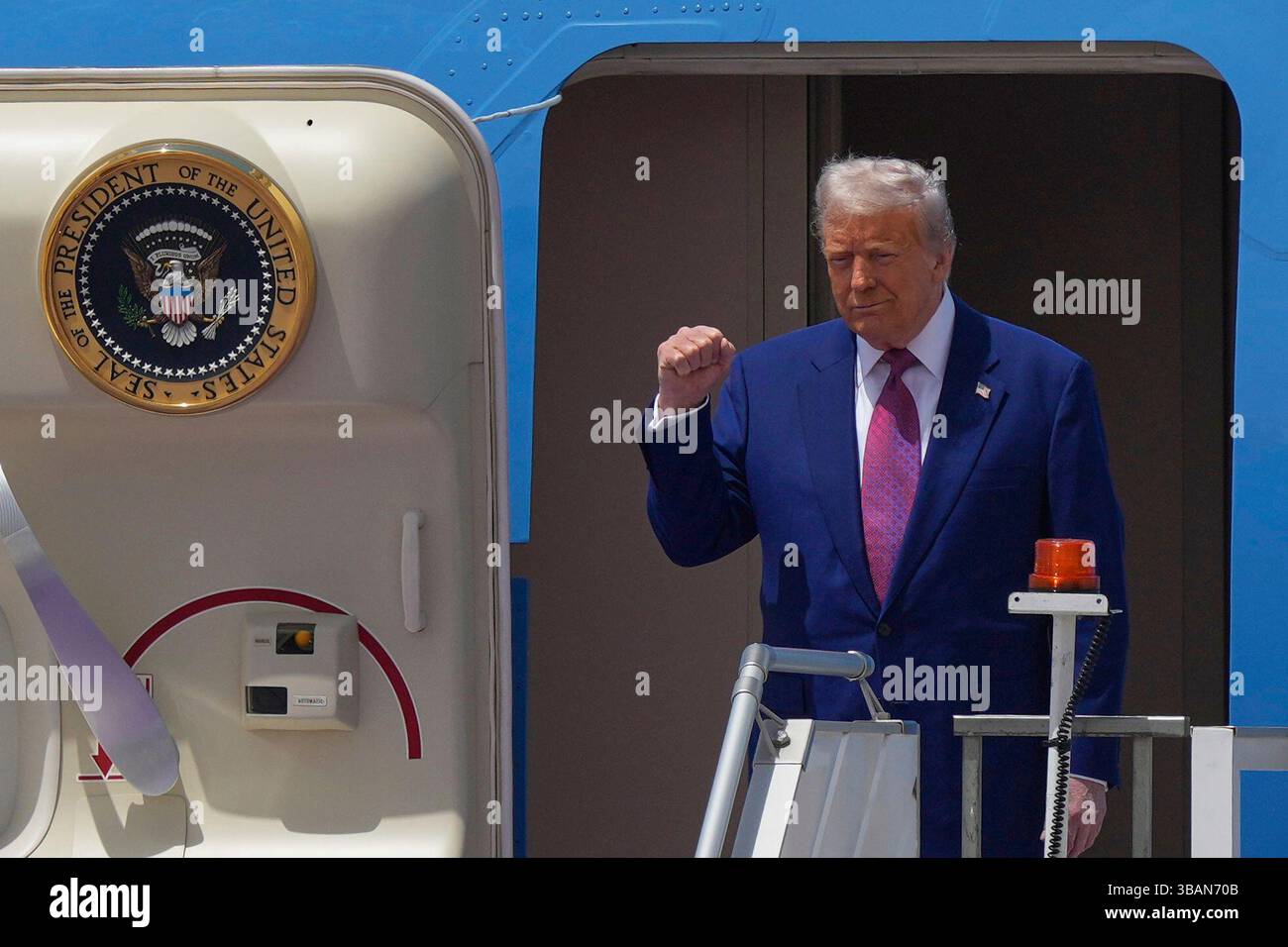 President Donald Trump arrives on Air Force One at King Khalid ...
