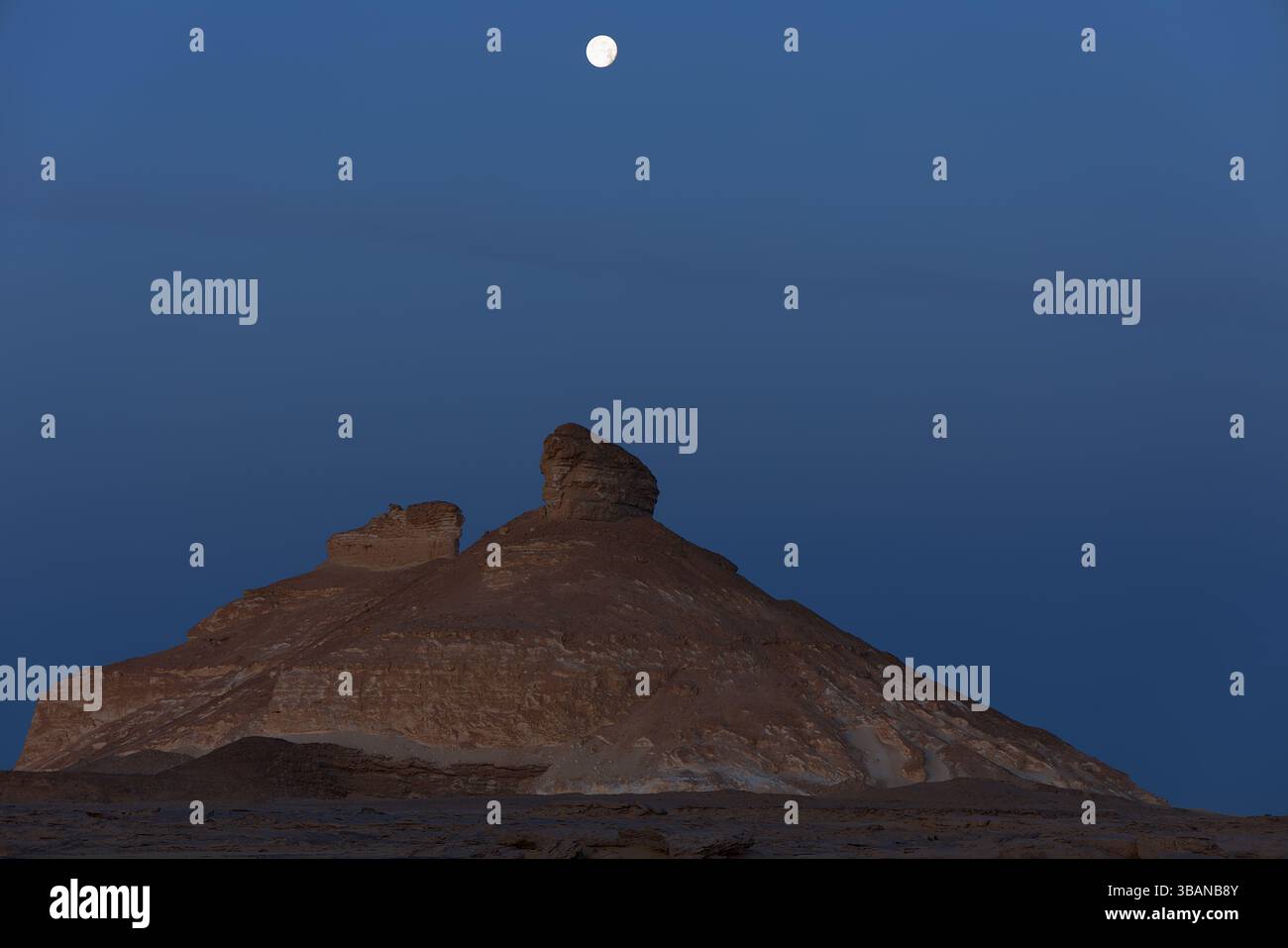 Night in the Valley of Agabat, Egypt Stock Photo - Alamy