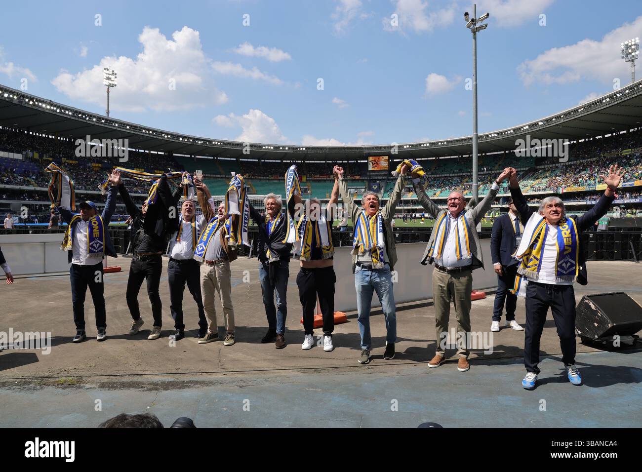 Former Verona players of the '84-85 Scudetto Roberto Tricella, Antonio ...