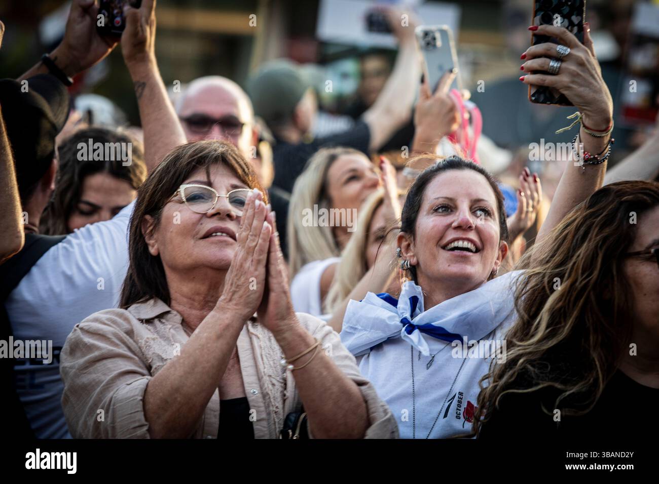 Edan hostage hi-res stock photography and images - Alamy