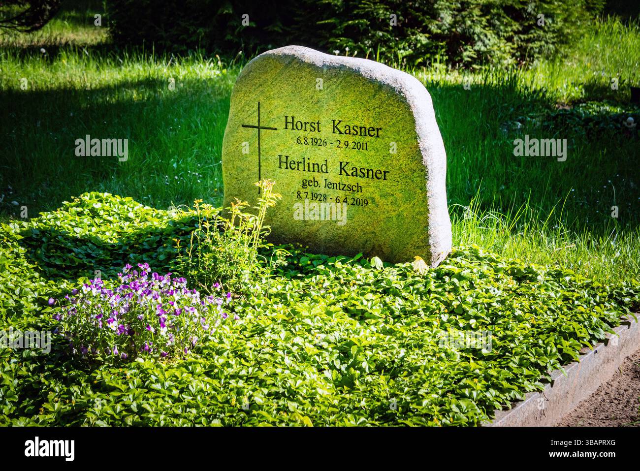 Stadt Templin im Landkreis Uckermark im Bundesland Brandenburg Grab ...