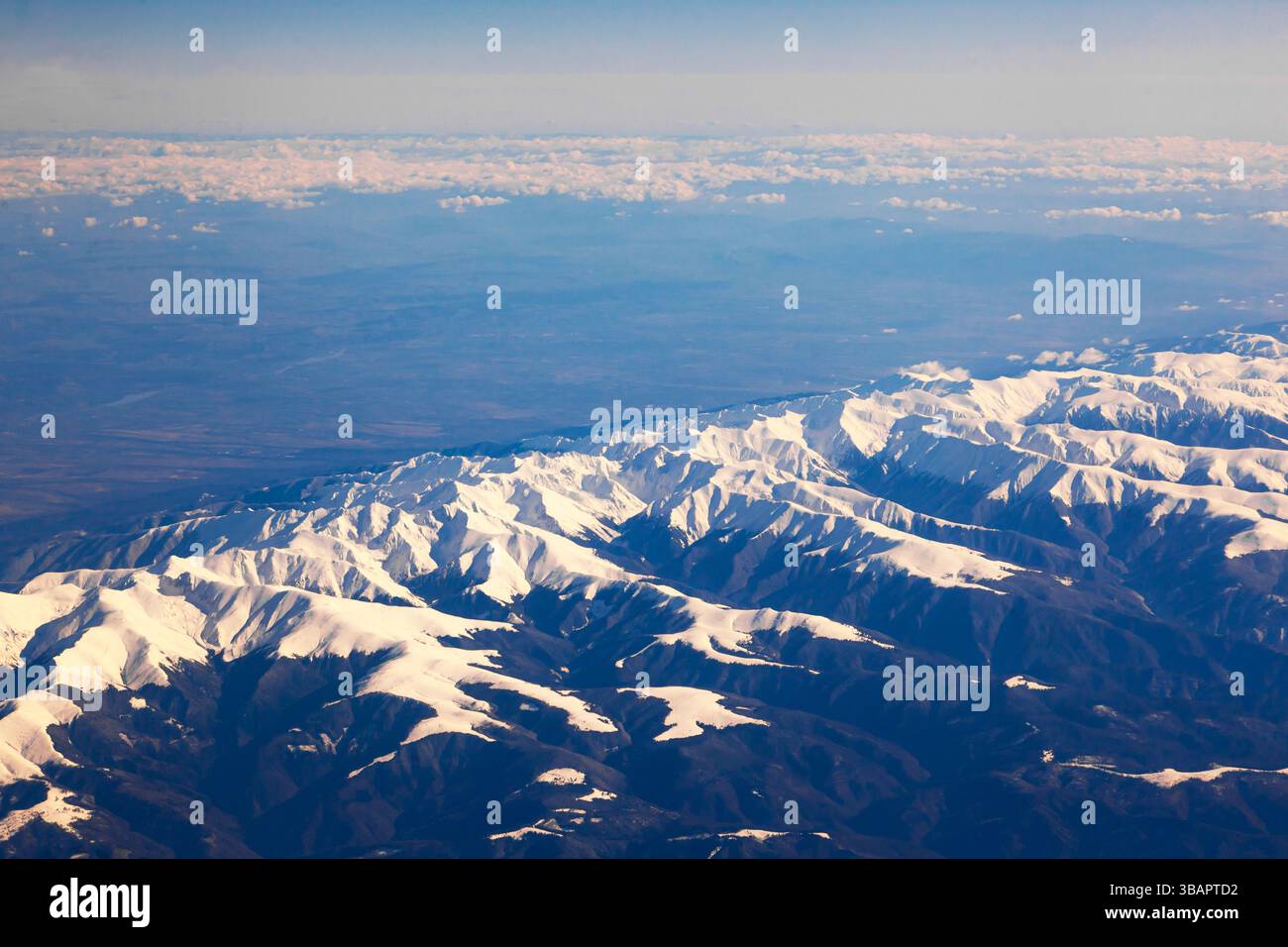 Arial view snowy peak hi-res stock photography and images - Alamy