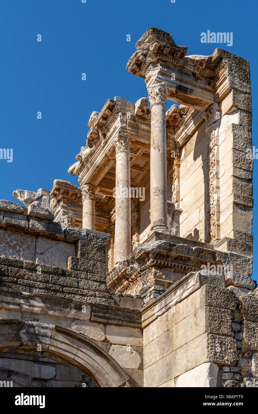 Upper façade of the Celsus Library in Ephesus, with elegant Corinthian ...