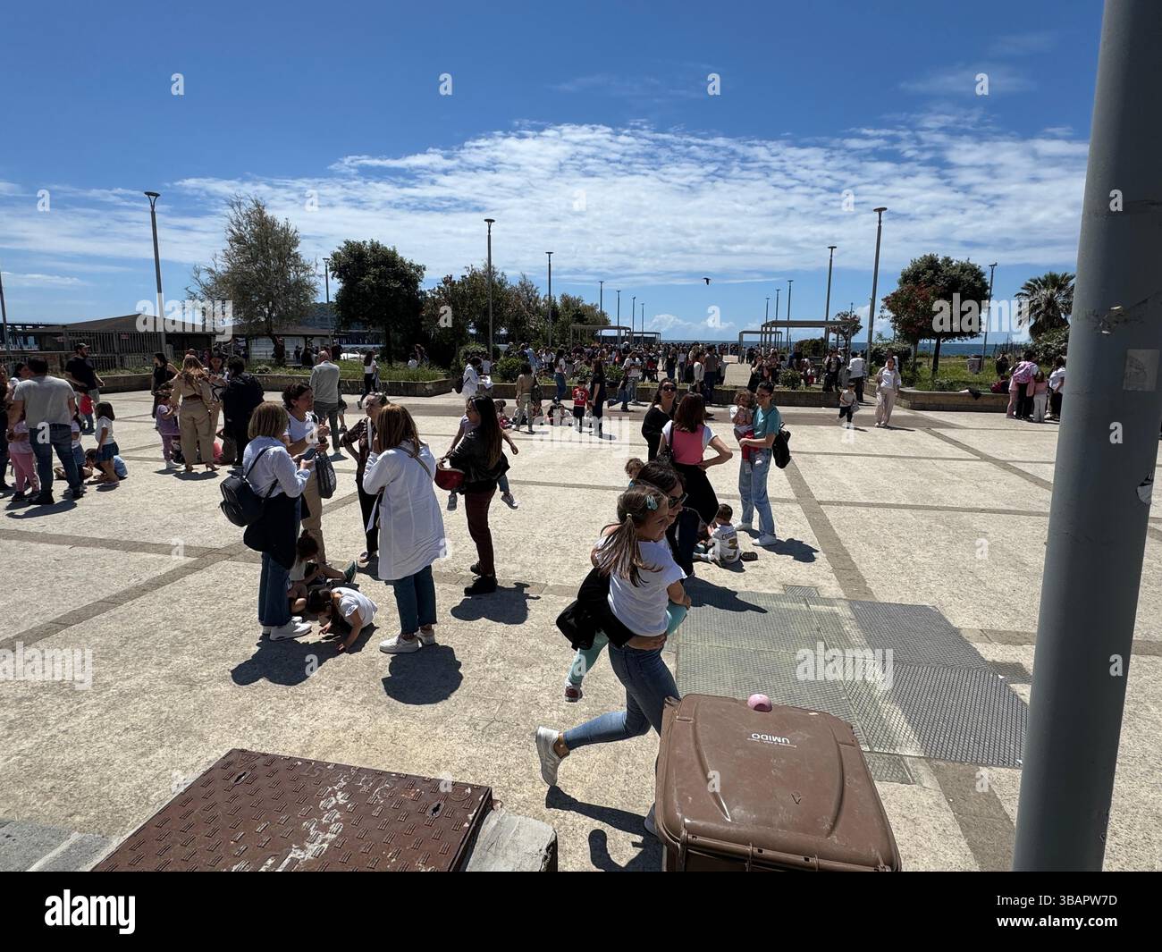 Naples, . 13th May, 2025. Naples, A strong earthquake was felt in ...