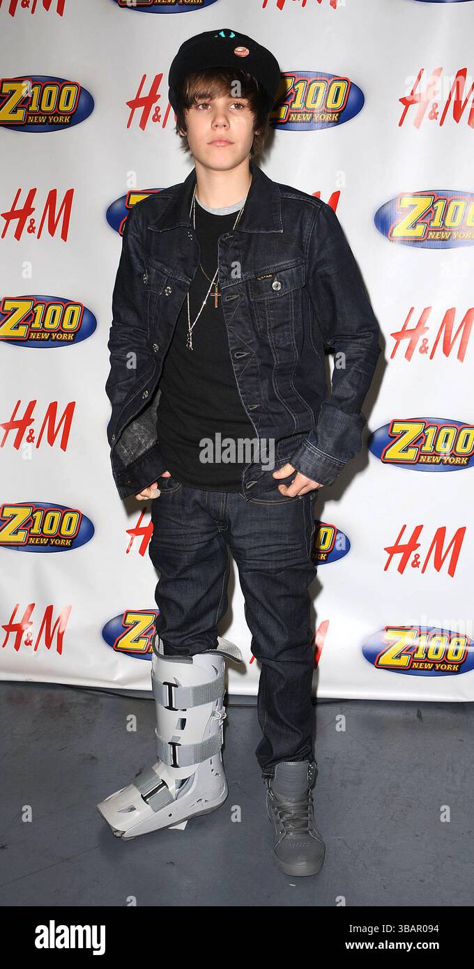Justin Bieber at the Z100 Jingle Ball in New York City - 11 December ...