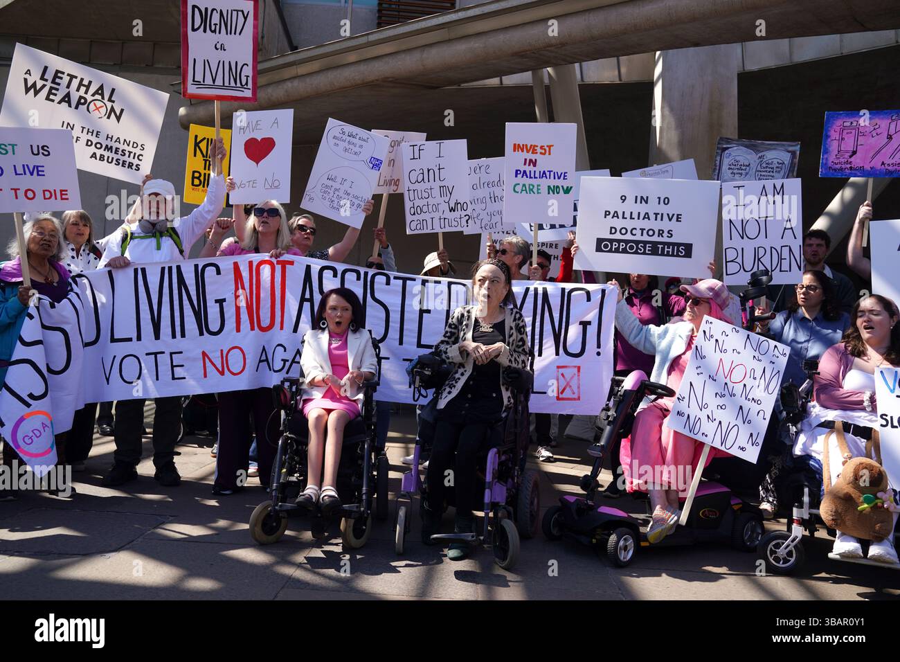Actress liz carr pam hi-res stock photography and images - Alamy