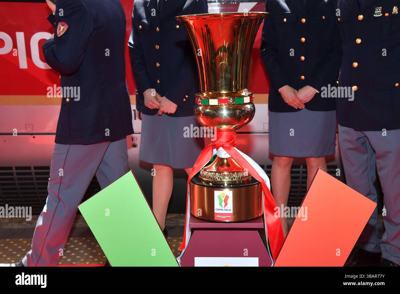 Rome, Termini Station Platform 1 Arrival of the Italian Frecciarossa ...
