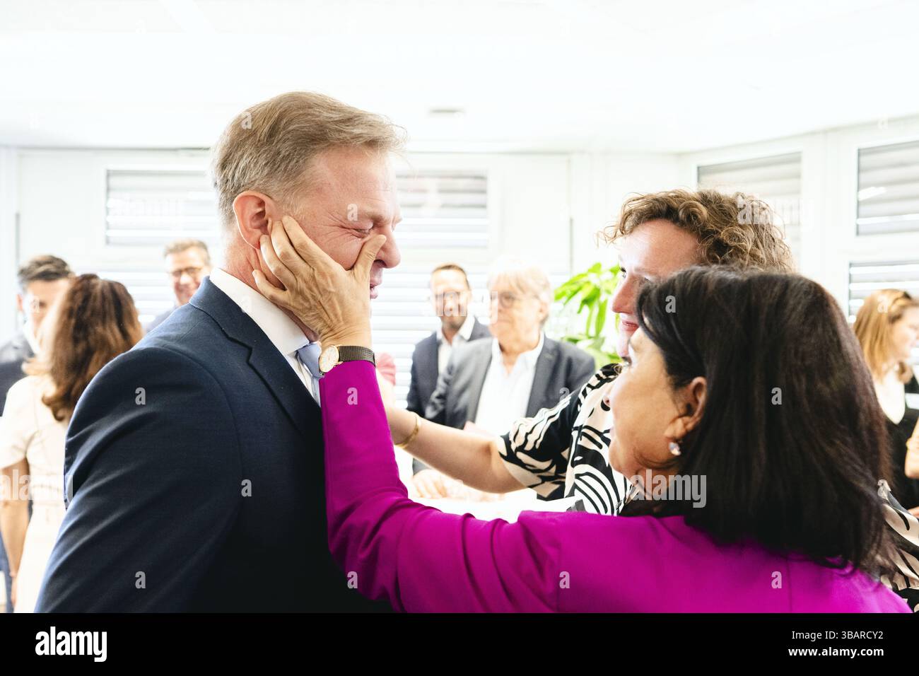 THE HAGUE - Pieter Omtzigt says goodbye in his old office at the group ...