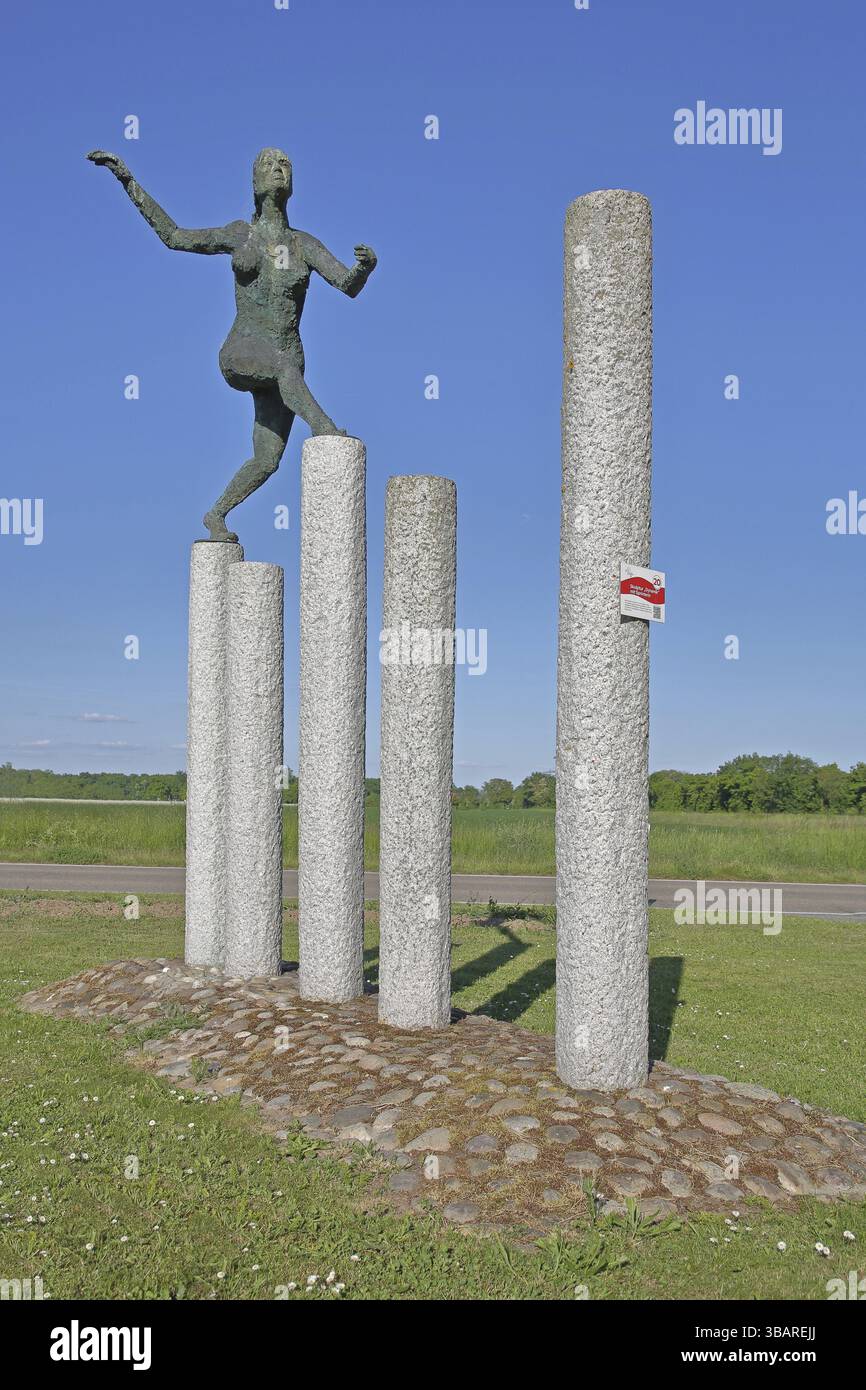 Sculpture Dynamic by Helga Sauvageot 2008, modern art, bronze sculpture ...