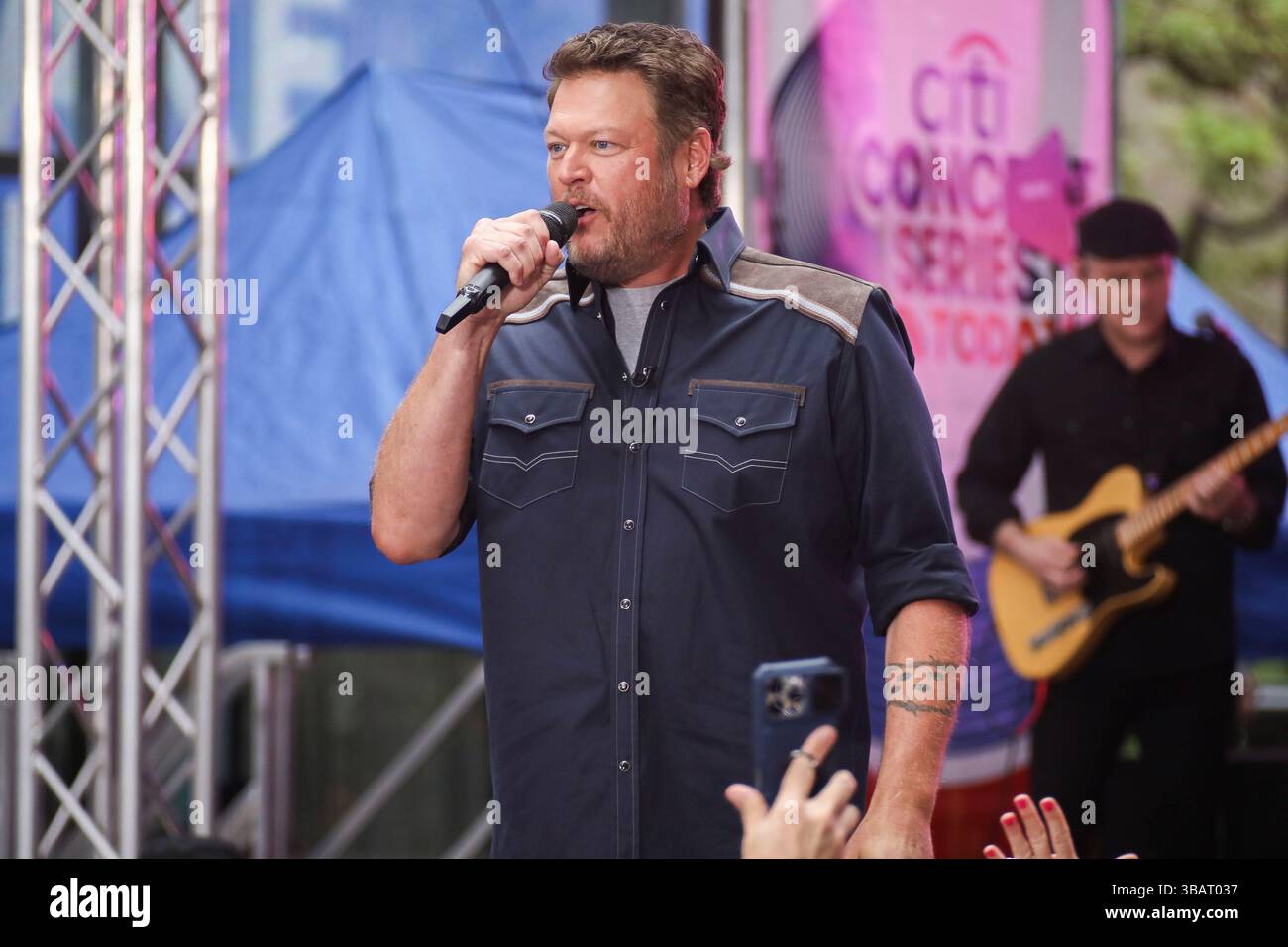 Singer Blake Shelton performs on NBC's Today show at Rockefeller Plaza ...