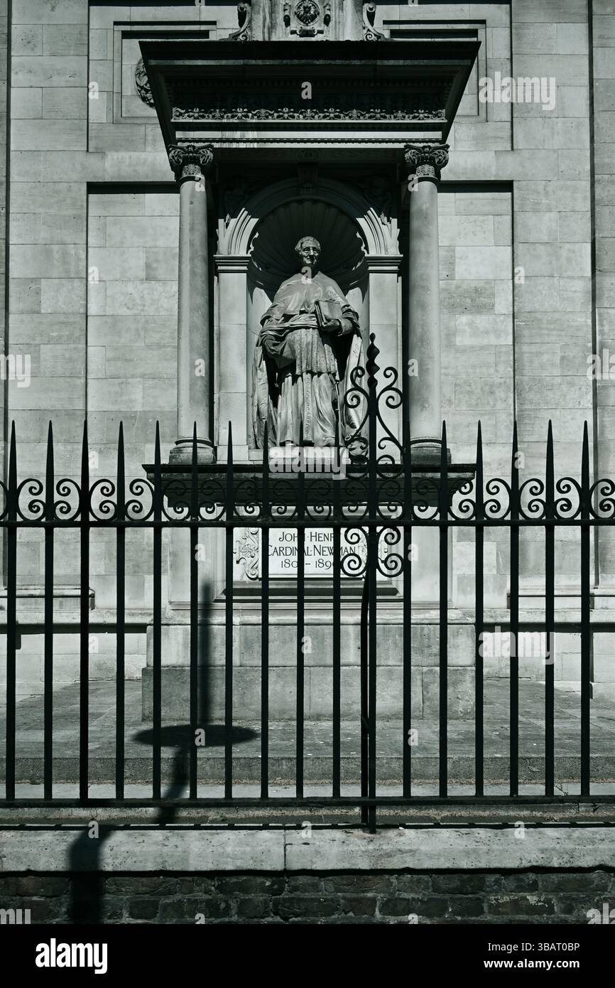 Cardinal Newman Monument Stock Photo - Alamy