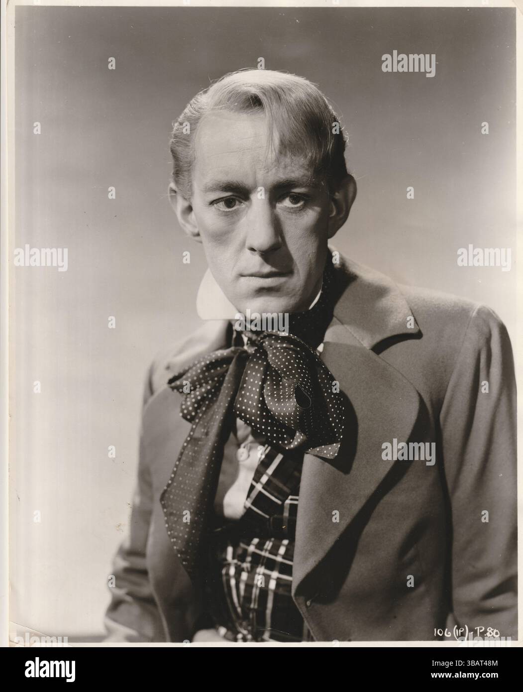 Great Expectations 1946 Dir: David Lean. Starring John Mills and Jean ...