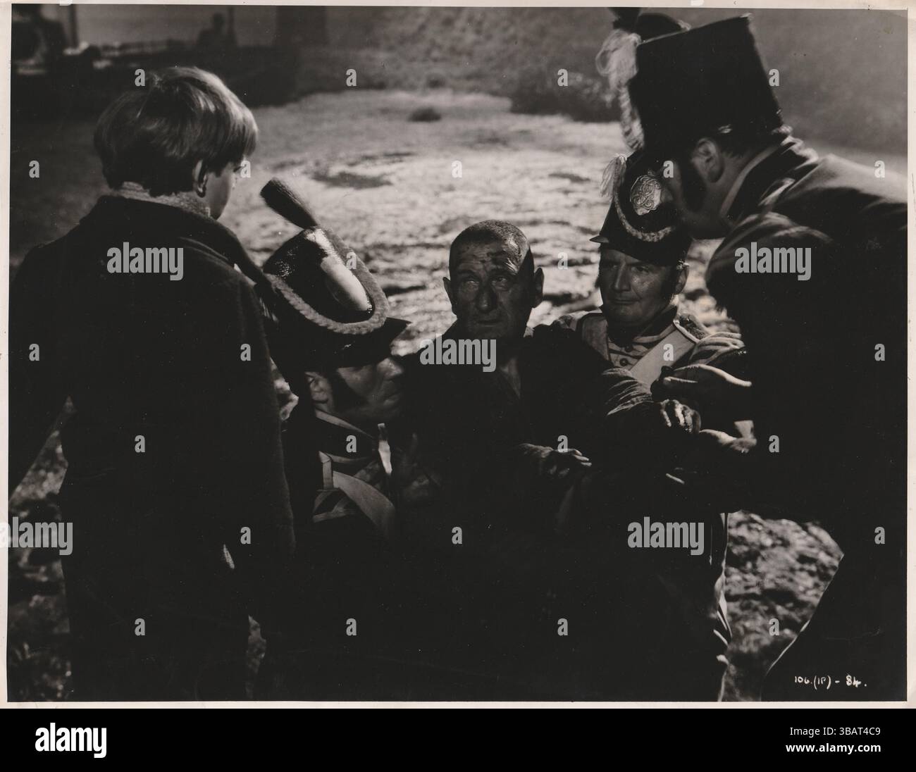 Great Expectations 1946 Dir: David Lean. Starring John Mills and Jean ...