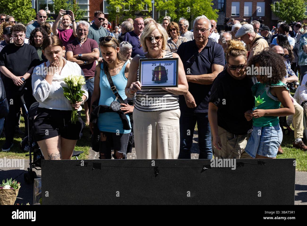 ENSCHEDE - Mathilde van der Molen (m), widow of a firefighter killed in ...