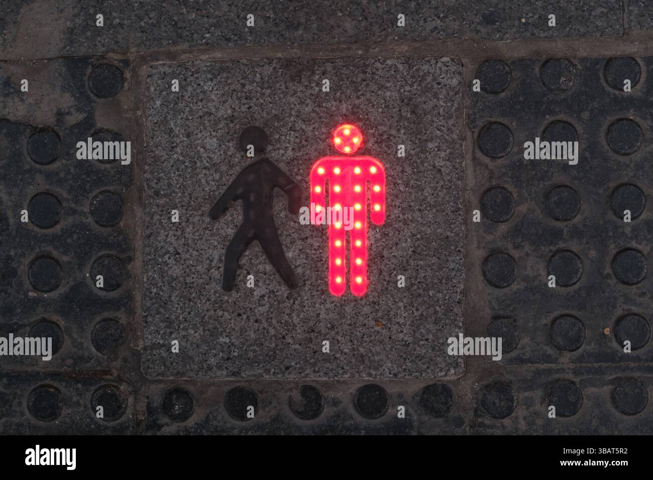 Innovative Sicherungsvorrichtung auf der Strasse in Valencia ...