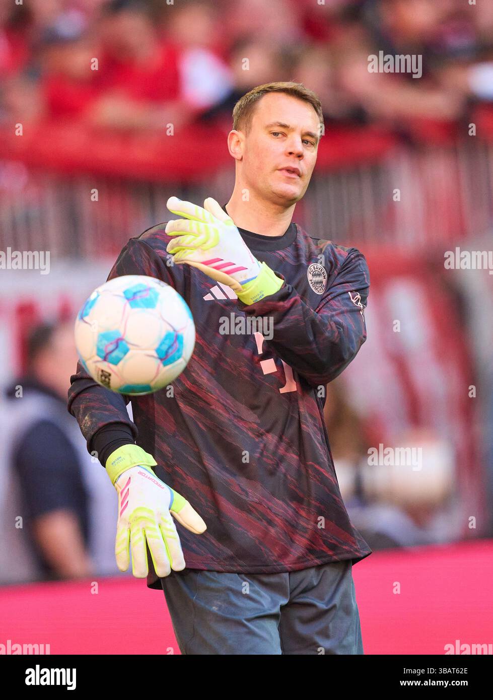 Manuel Neuer, goalkeeper FCB 1 in the match FC BAYERN MueNCHEN ...