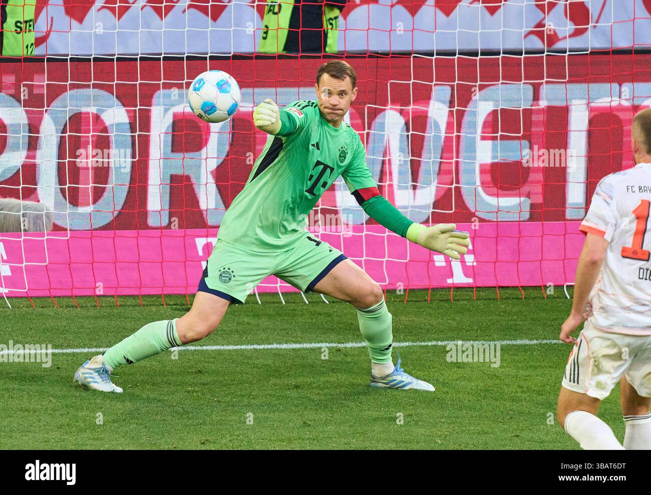 Manuel Neuer, goalkeeper FCB 1 in the match FC BAYERN MueNCHEN ...