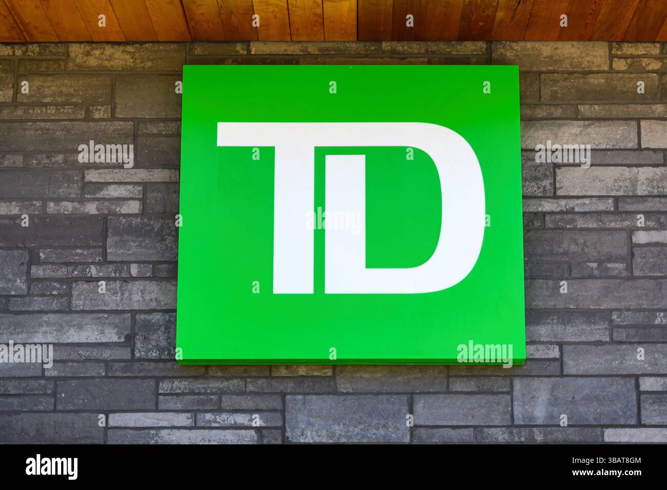 Td bank branch exterior hi-res stock photography and images - Alamy