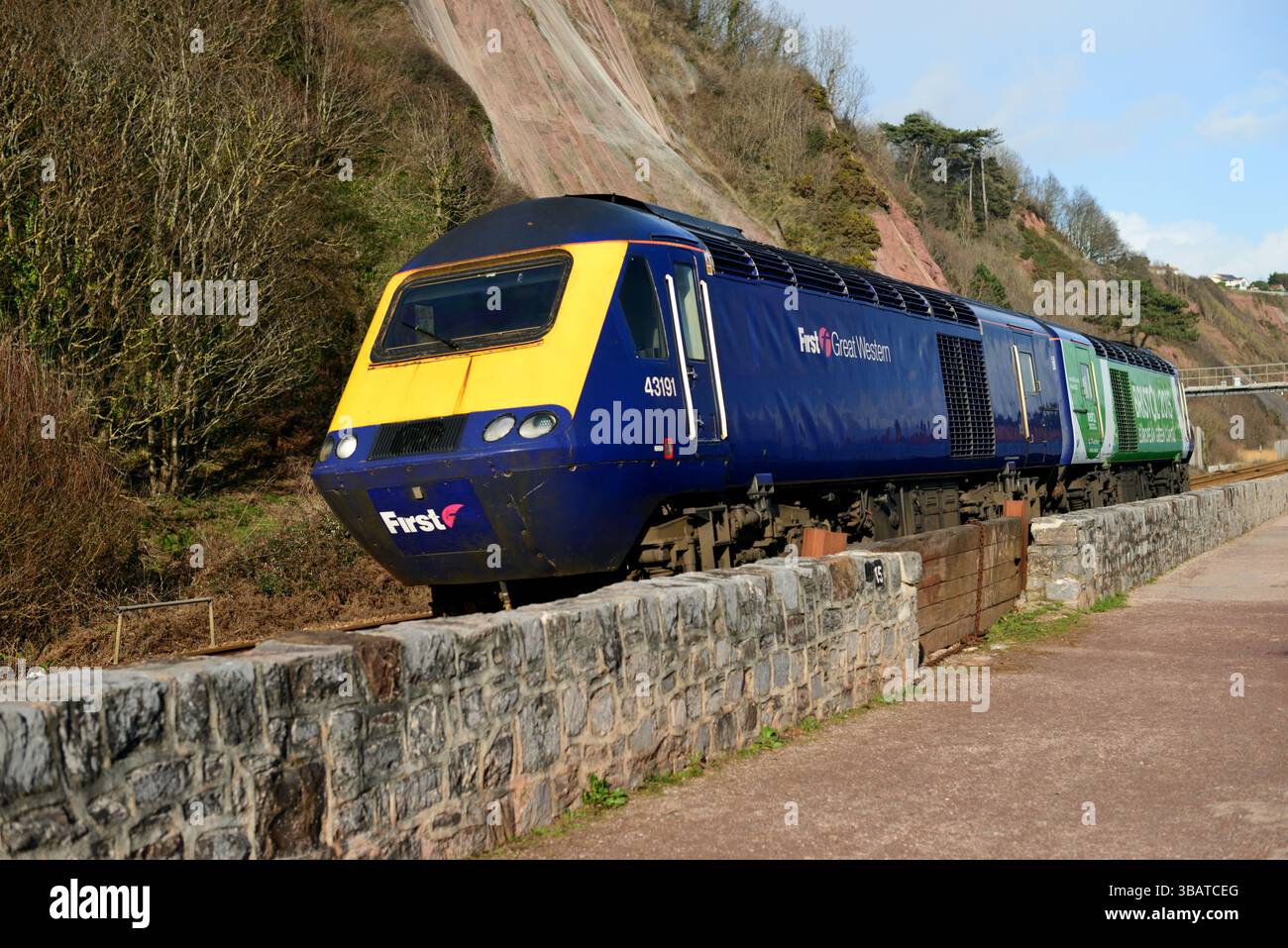 Back to back HST power cars Nos. 43191 and 43192 passing Sprey Point ...