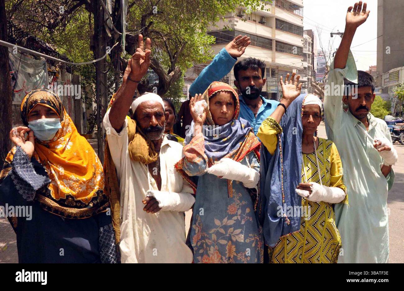 Residents of Tando Ghulam Haider are holding protest demonstration ...