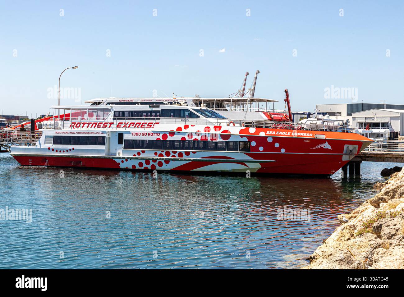 The Sea Eagle Express ferry to Rottnest Island in the Northport harbour ...