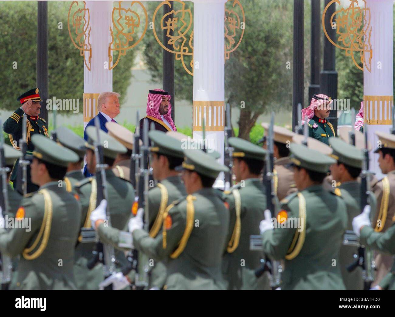 Saudi Crown Prince Mohammed bin Salman receive U.S. President Donald ...