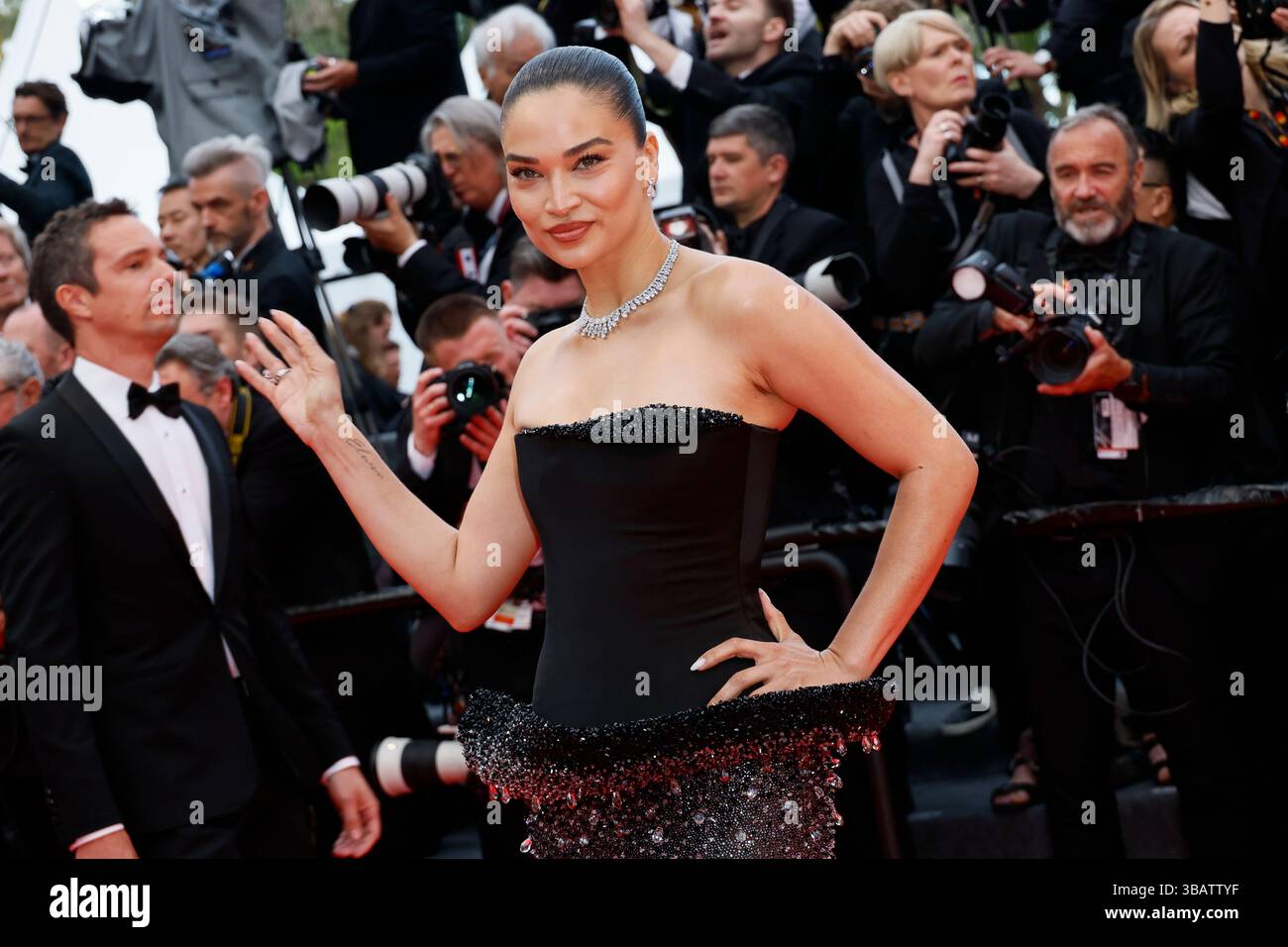 Shanina Shaik poses for photographers during the opening ceremony red ...