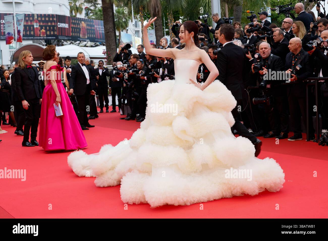 Wan QianHui poses for photographers during the opening ceremony red ...