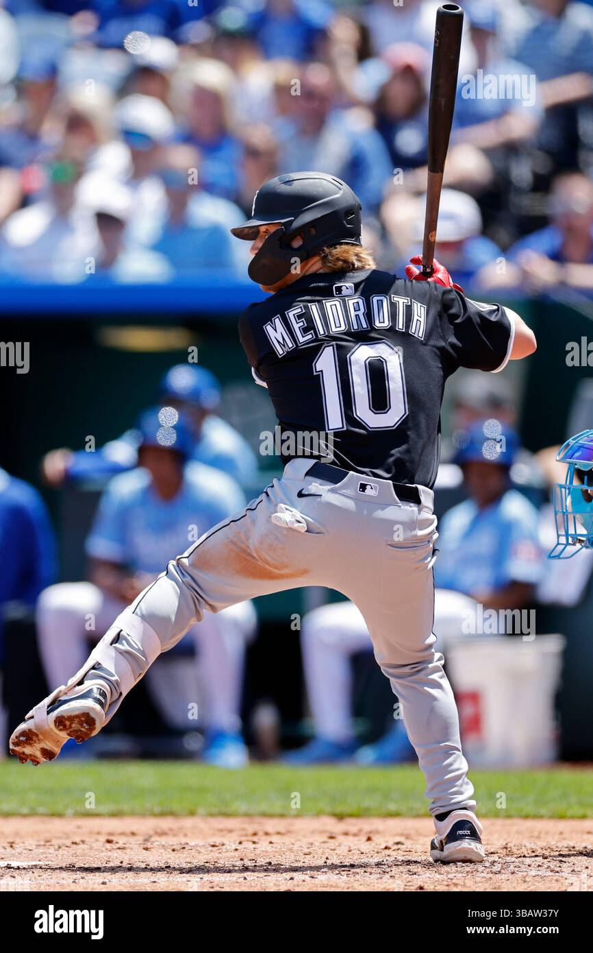 KANSAS CITY, MO - MAY 08: Chicago White Sox shortstop Chase Meidroth ...