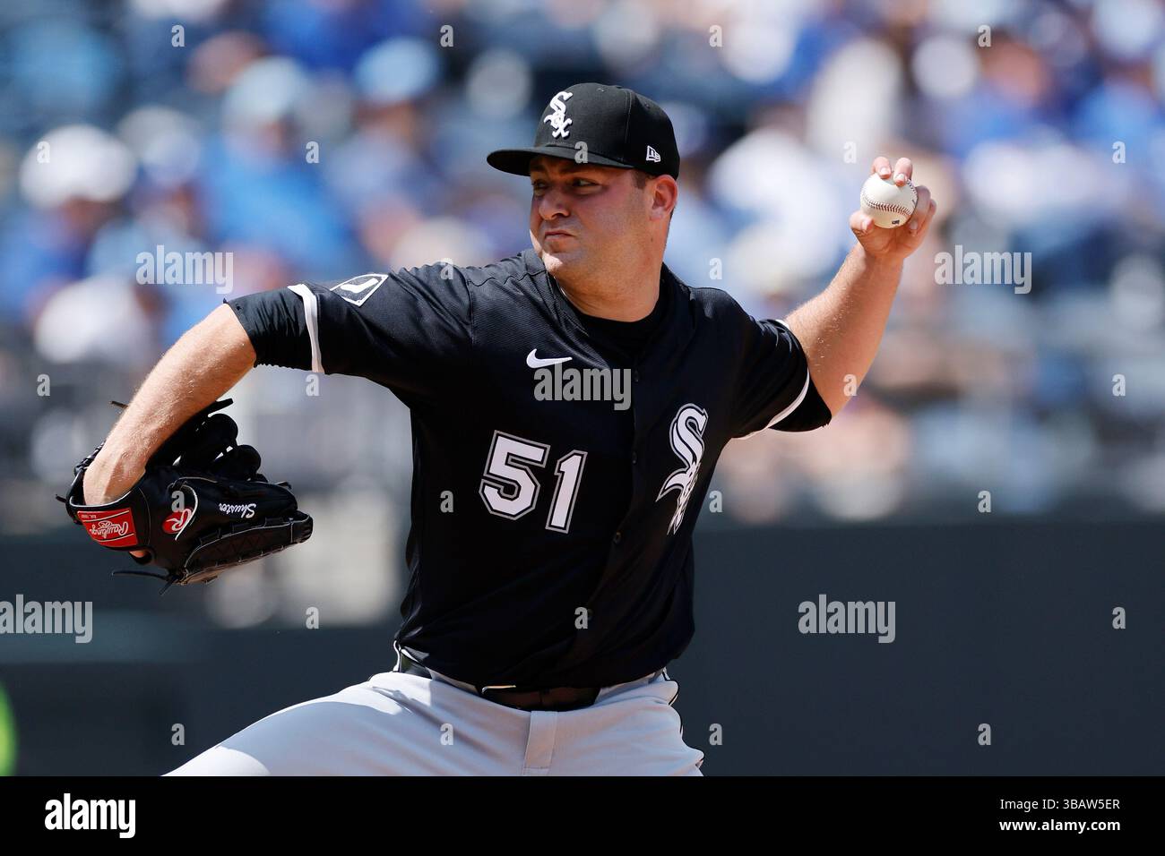 KANSAS CITY, MO - MAY 08: Chicago White Sox pitcher Jared Shuster (51 ...