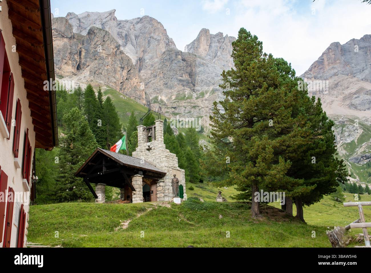 Val de contrin hi-res stock photography and images - Alamy