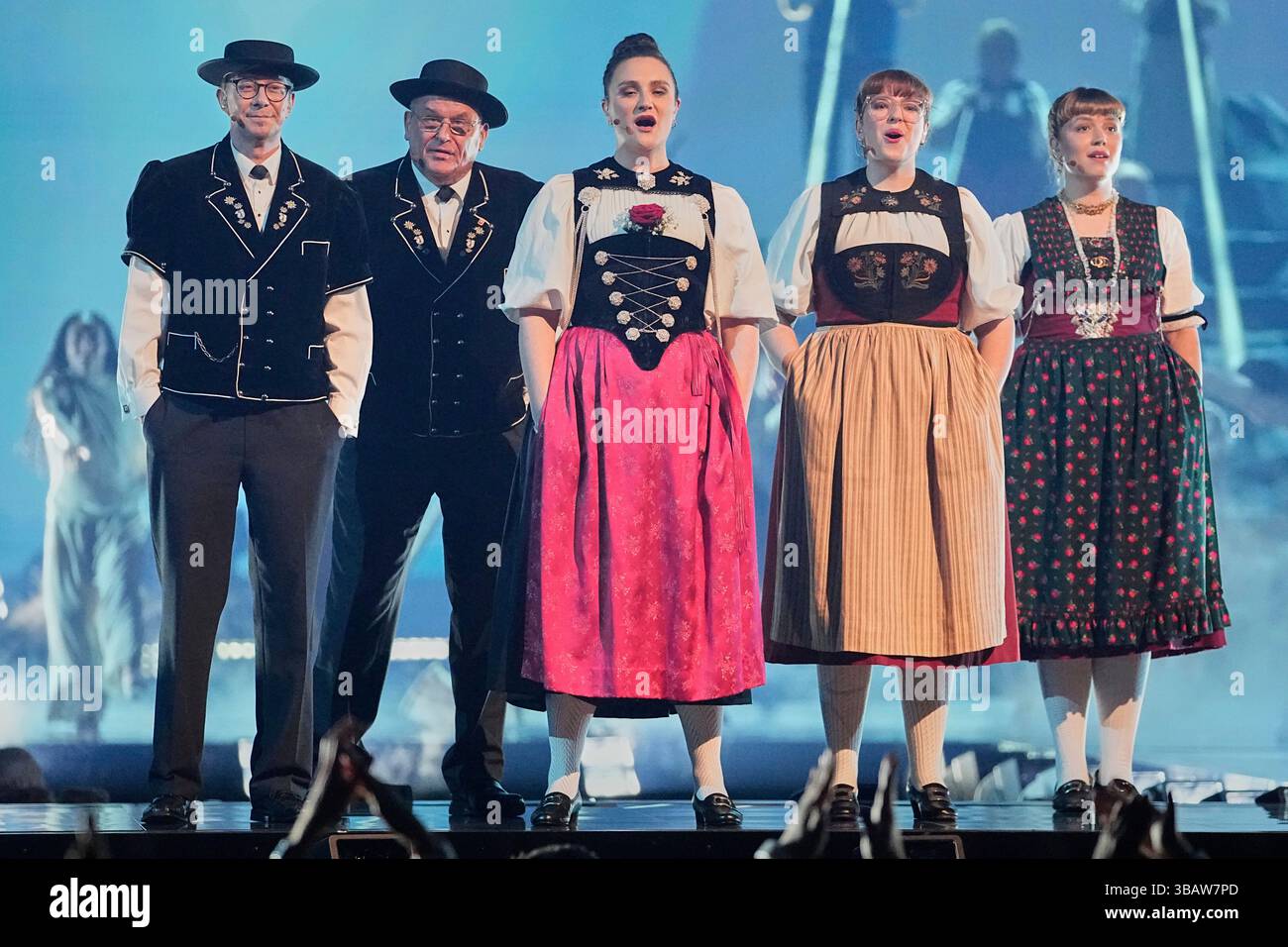 Traditional Swiss singers open the show ahead of the start of the first ...