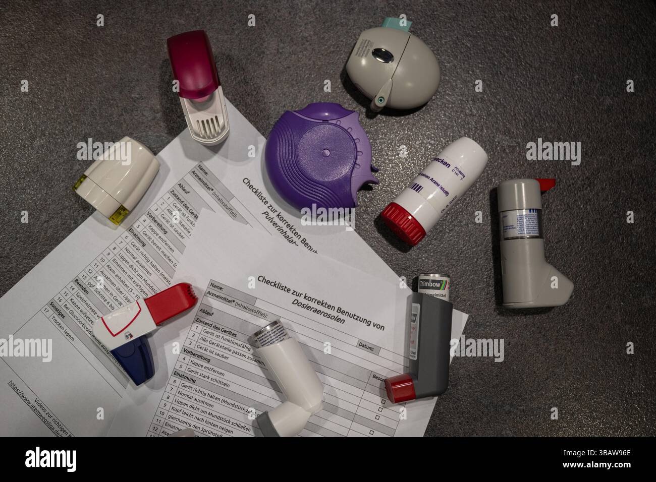 Checklist for the correct use of powder inhalers hi-res stock ...