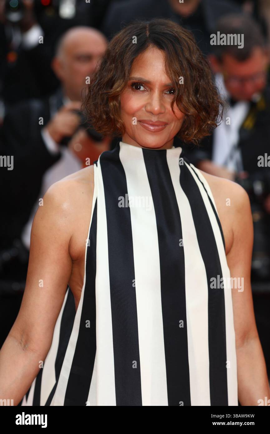 May 13, 2025, Cannes, Cote D'azur, France: HALLE BERRY on the red ...