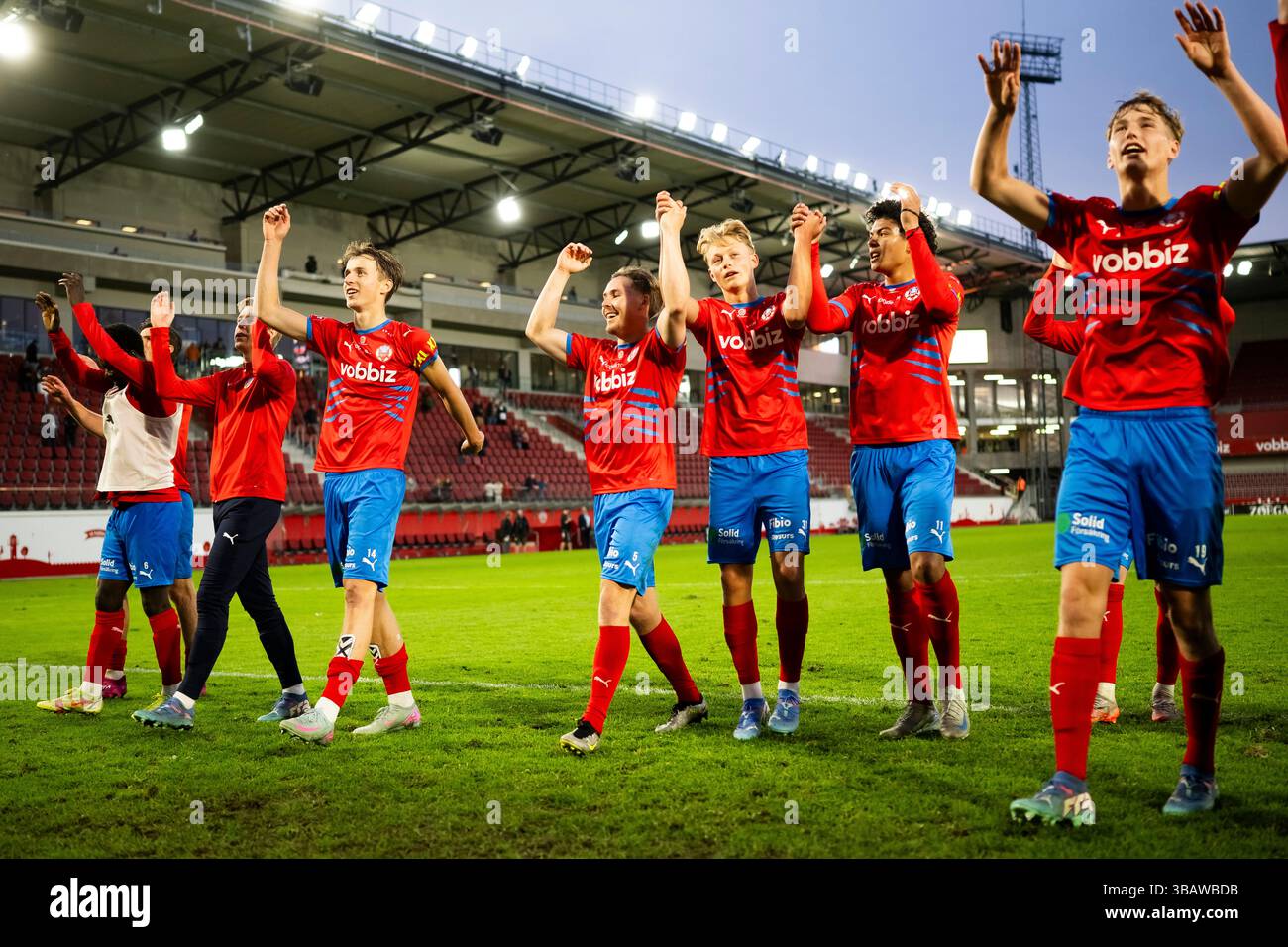 Helsingborg, Sverige. 13th May, 2025. 250513 Helsingborgs spelare ...
