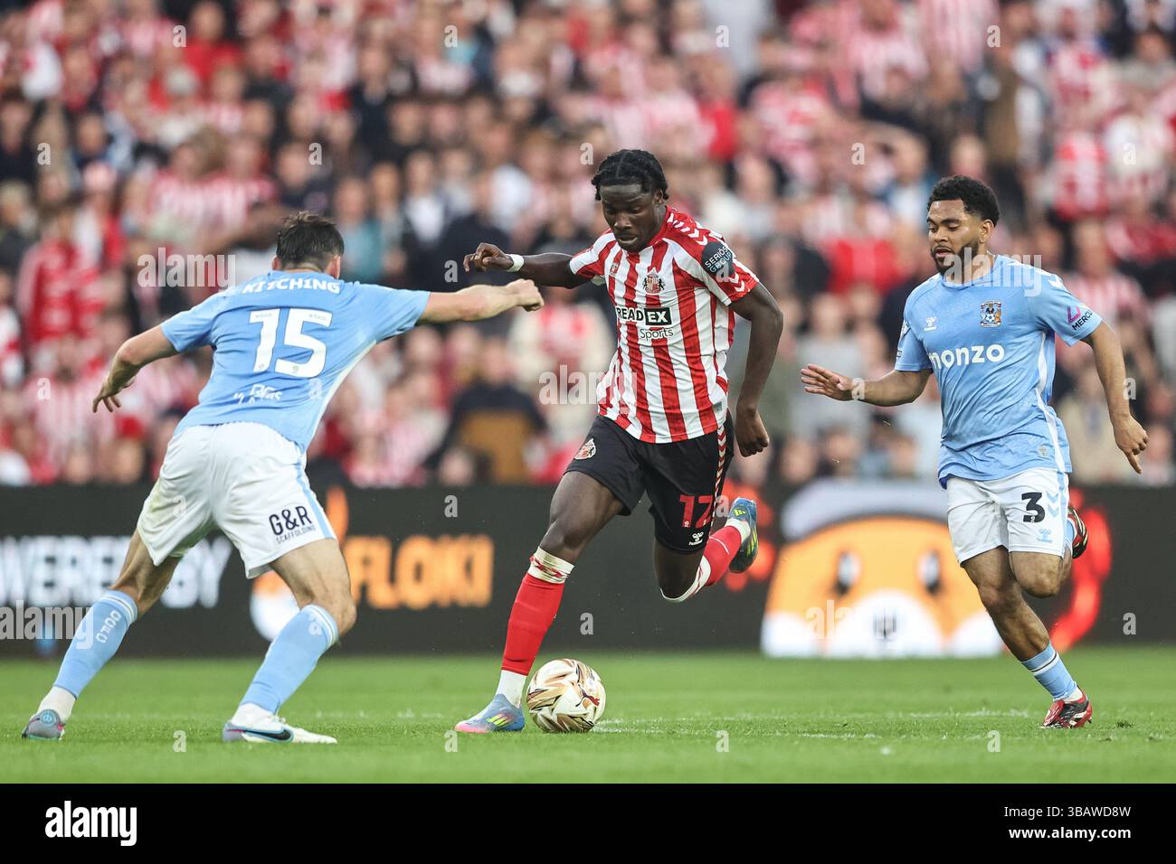 Sunderland, UK. 13th May, 2025. Eliezer Mayenda of Sunderland breaks ...