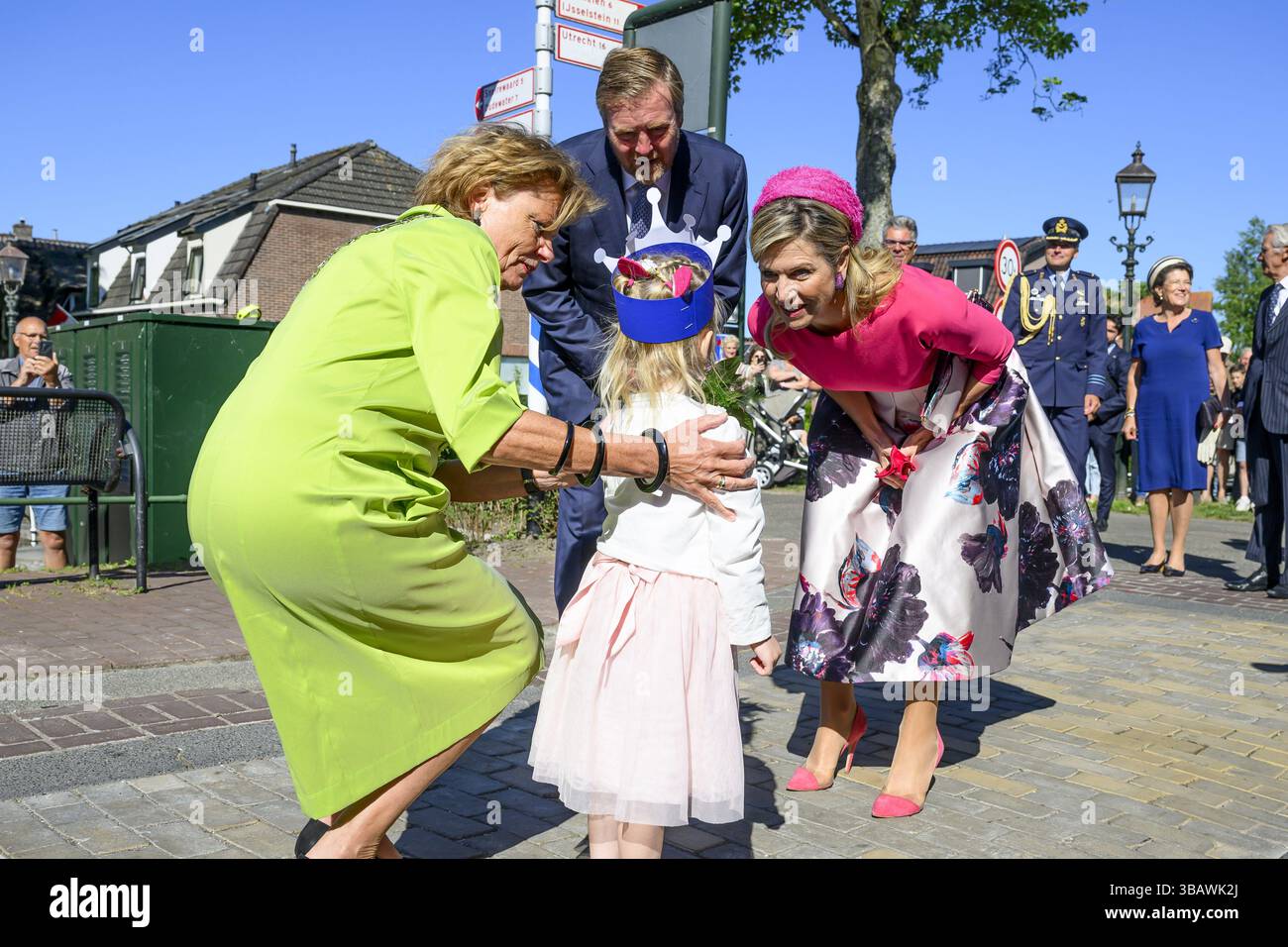 13 10 02 hi-res stock photography and images - Alamy