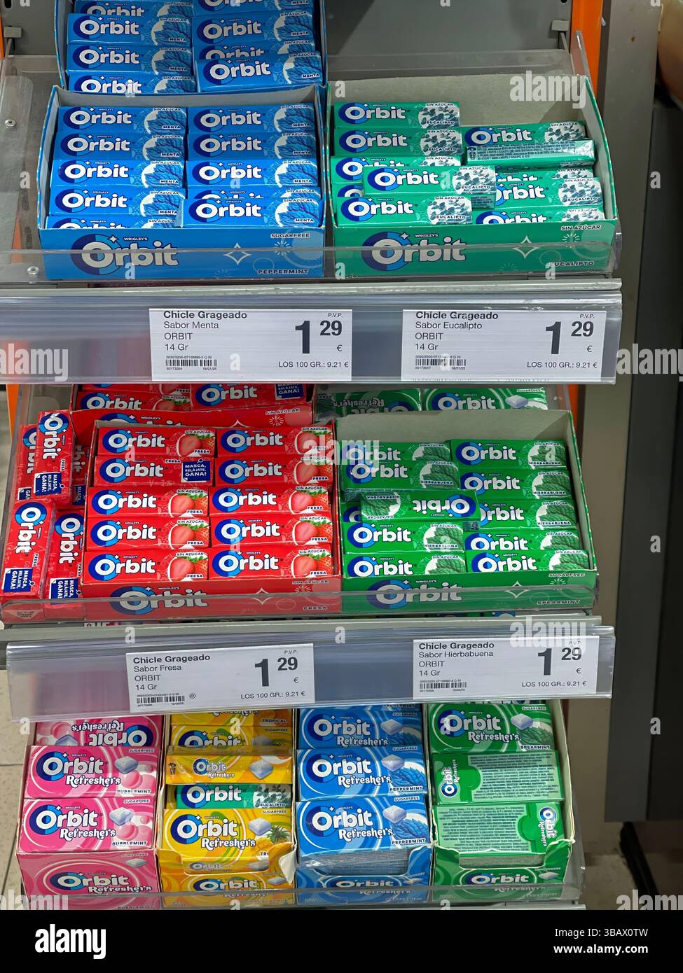 Orbit chewing gum display in Spanish supermarket Stock Photo - Alamy